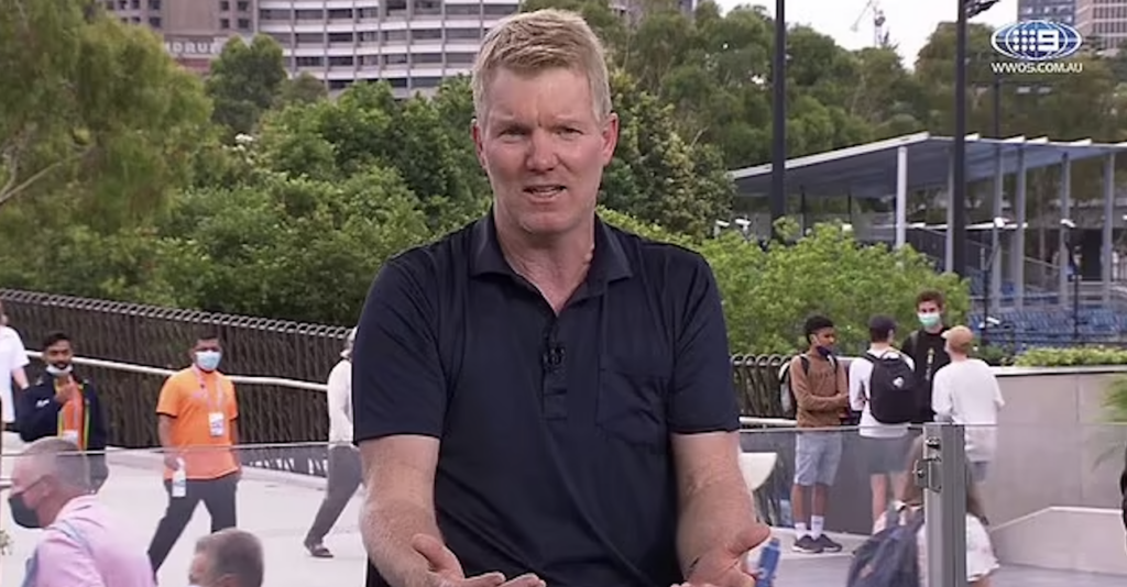 Jim Courier returns to Australian Open coverage amid fires