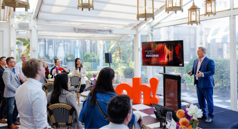 oOh!media takeover bids rise to $845 million - Mediaweek