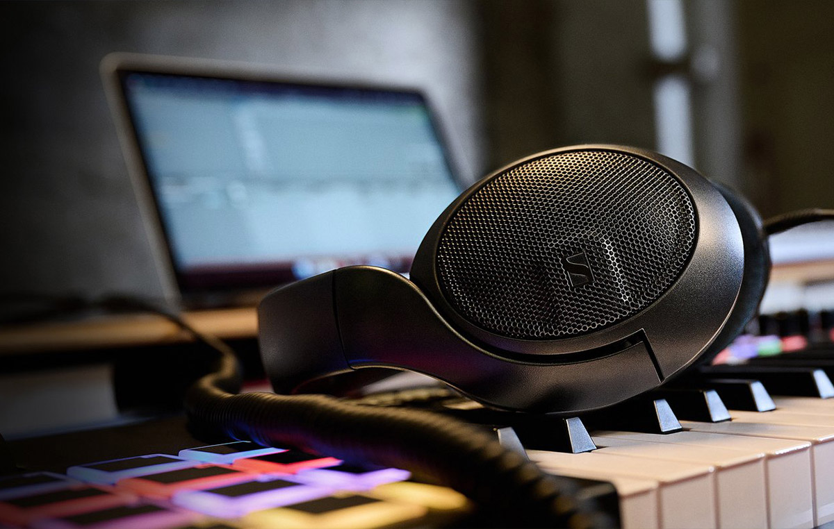 RS Recommends: Sennheiser HD 400 PRO Studio Headphones