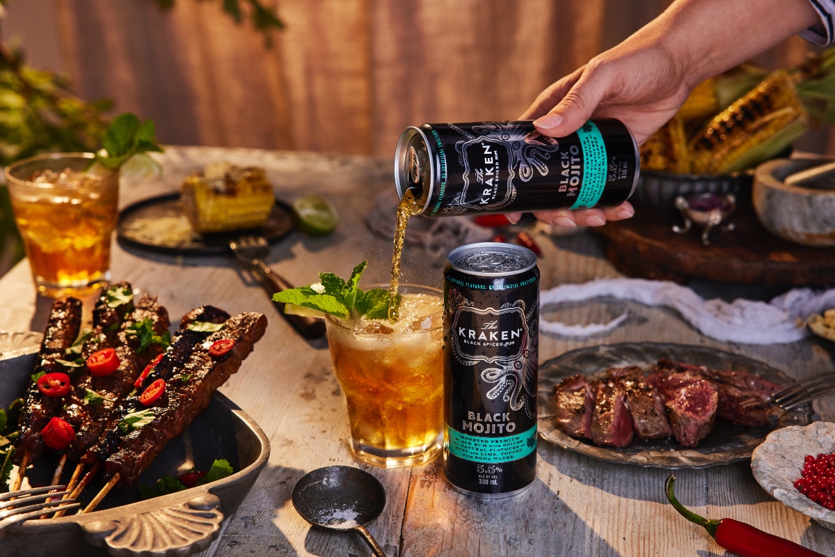 Five Aussie activities to rock this summer with Kraken Black Mojito