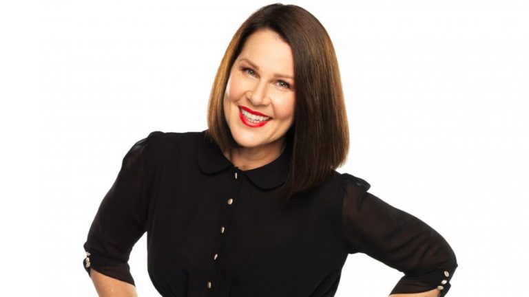 Julia Morris reveals "super sad" reason behind her divorce