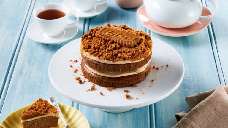 Woolworths unveil decadent vegan Lotus Biscoff cake