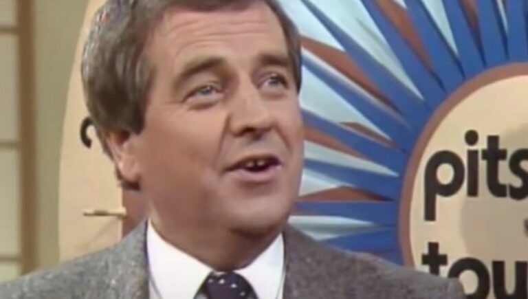 Television and recording star Ernie Sigley dies at the age of 82