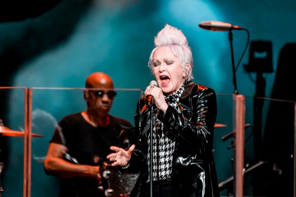 PHOTOS: Rod Stewart and Cyndi Lauper @ Qudos Bank Arena