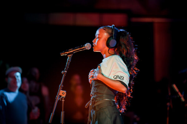 PHOTOS: Maina Doe @ VIVID Sydney Opera House