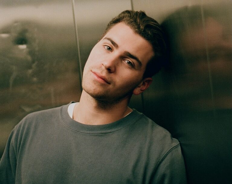 Ricky Rosen: The Soulful Singer Taking TikTok by Storm