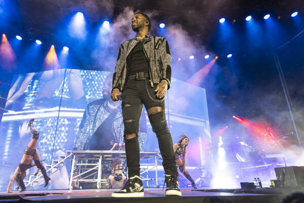 PHOTOS: FRIDAYZ LIVE @ Brisbane Showgrounds