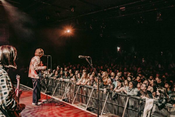 PHOTOS: The Snuts @ The Metro Theatre